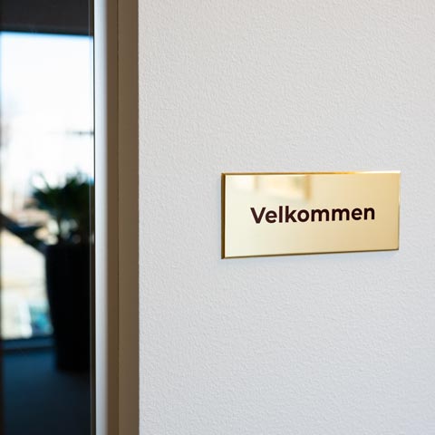 Skilter - Design ditt eget skilt online - Skiltmax